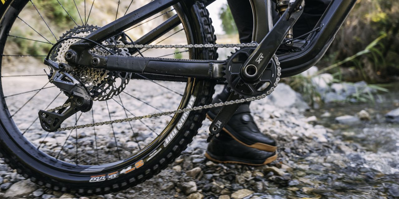 Shimano Introduces new DEORE XT, pedals and rotors - BikeBiz