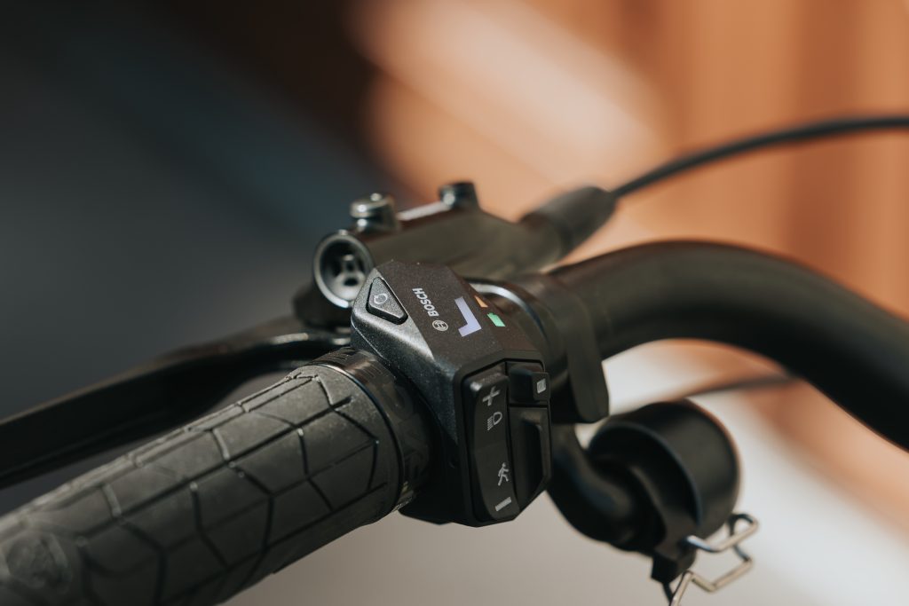 Bosch introduces first hub motor and upgrades to Active Line Plus ...