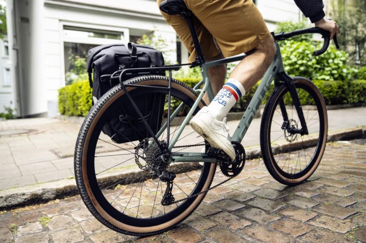 Ortlieb introduces Thru Axle based rack mounting system - BikeBiz